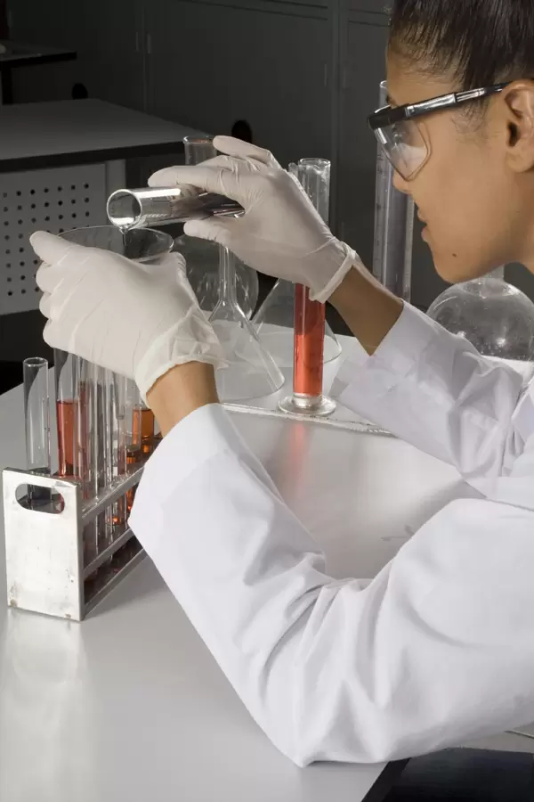 How to Become an Ichthyologist | Info Cafe