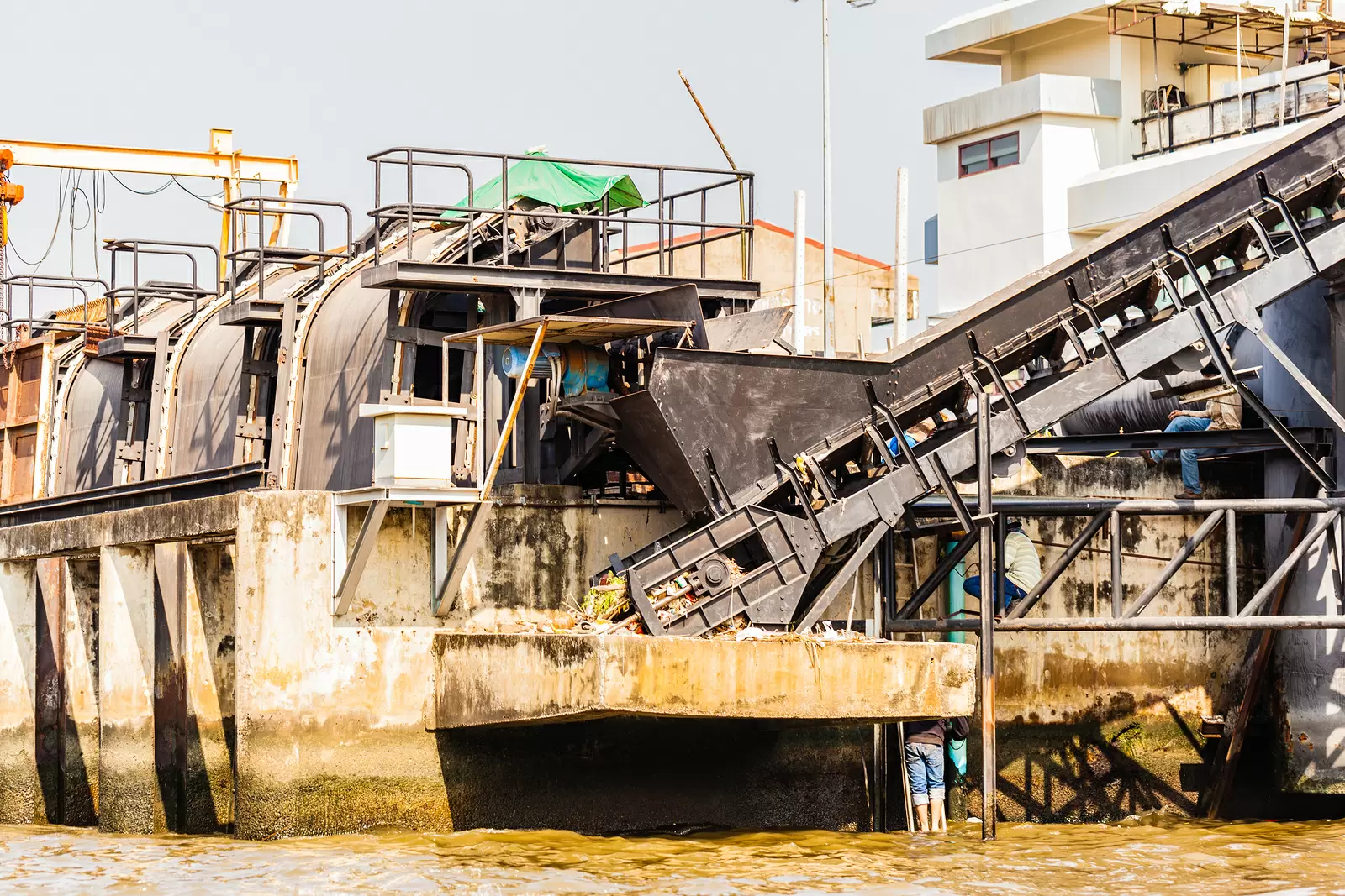 Become a Waste Management Recycling & Disposal Technician